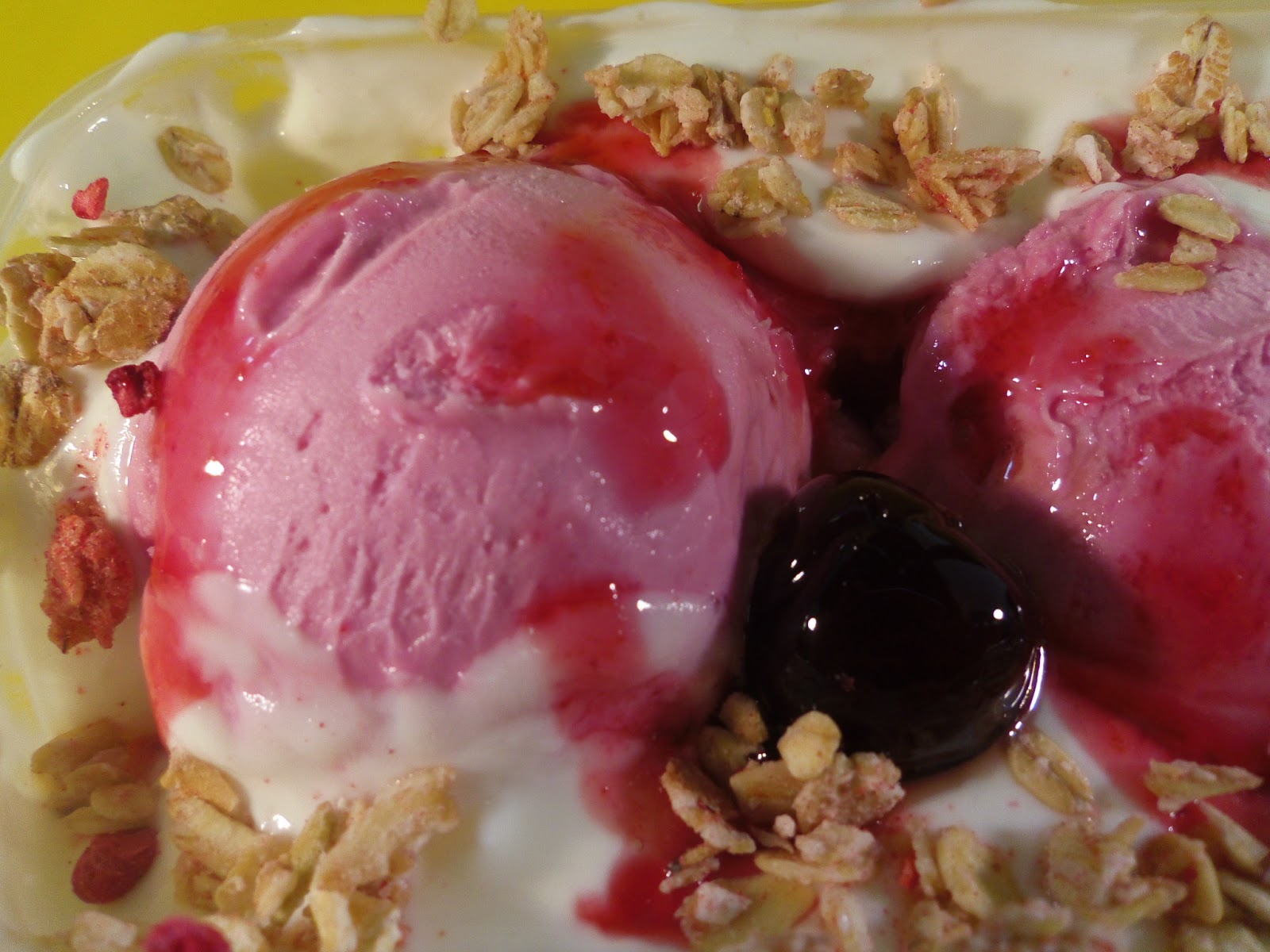 Eis selber machen mit der Haushaltseismaschine: Maibowle Eis ...