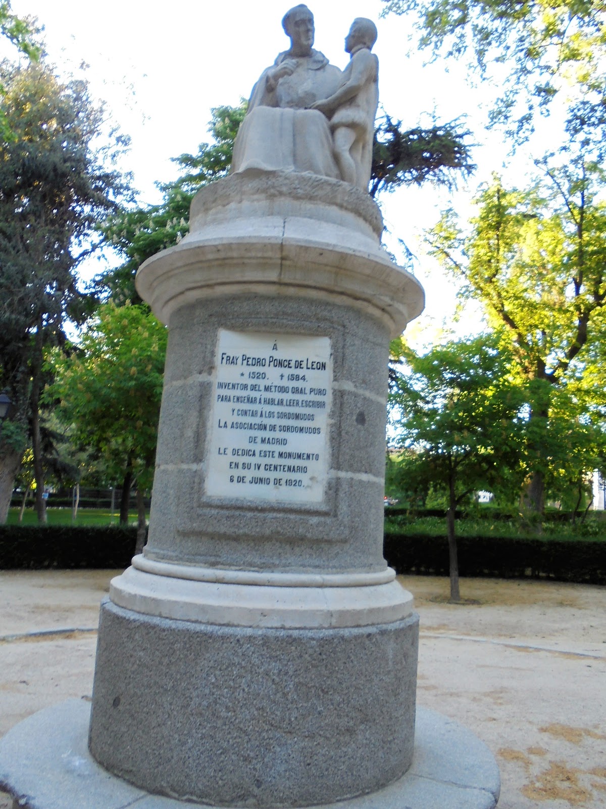 MADRID EN SUS PLACAS: FRAY PEDRO PONCE DE LEÓN