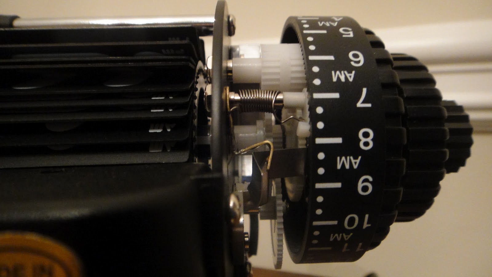 DAmacreviews: Bomba Alarm Clock