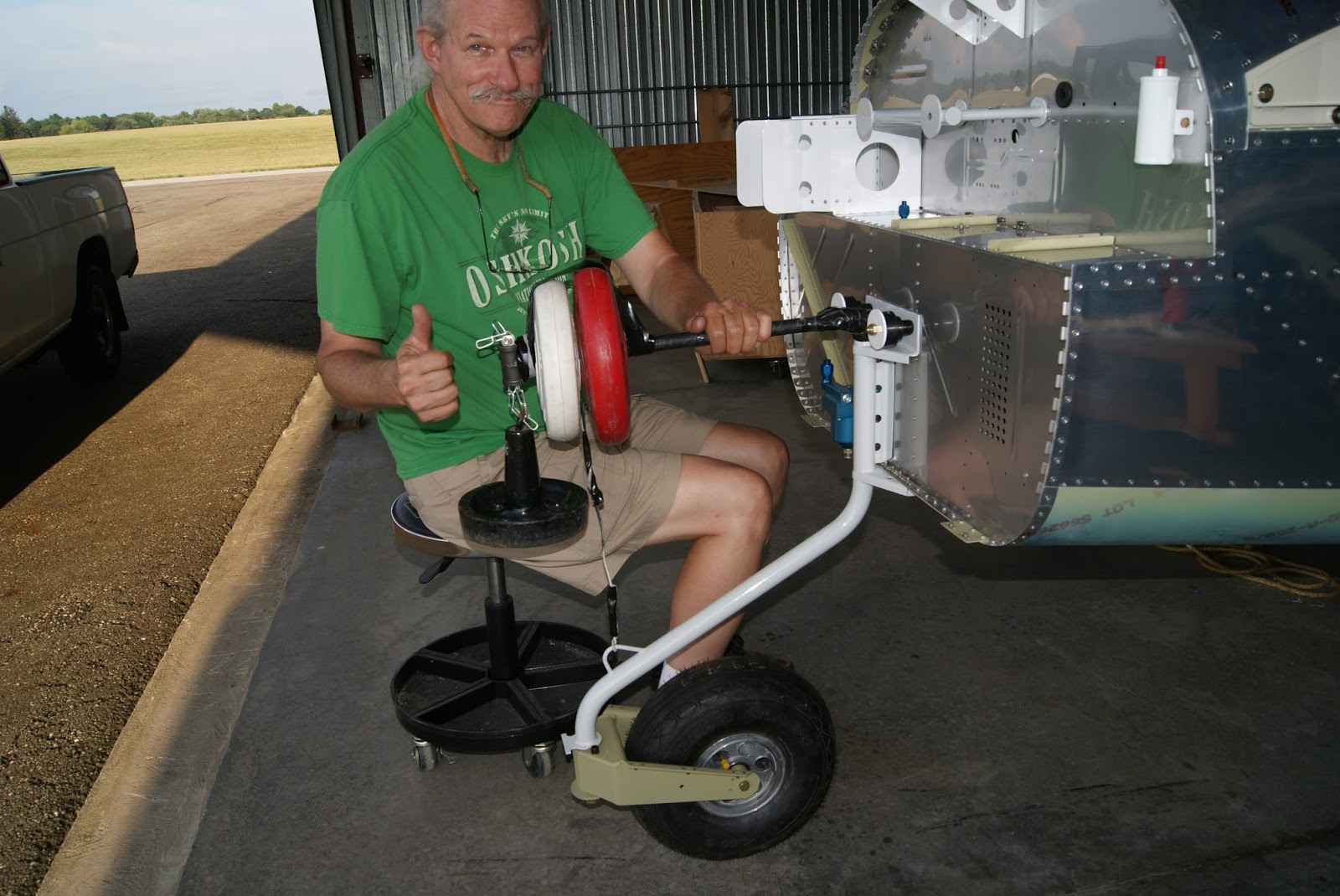 DOG Aviation John's RV-12 Blog: Temporary Ballast Added To Nose Gear