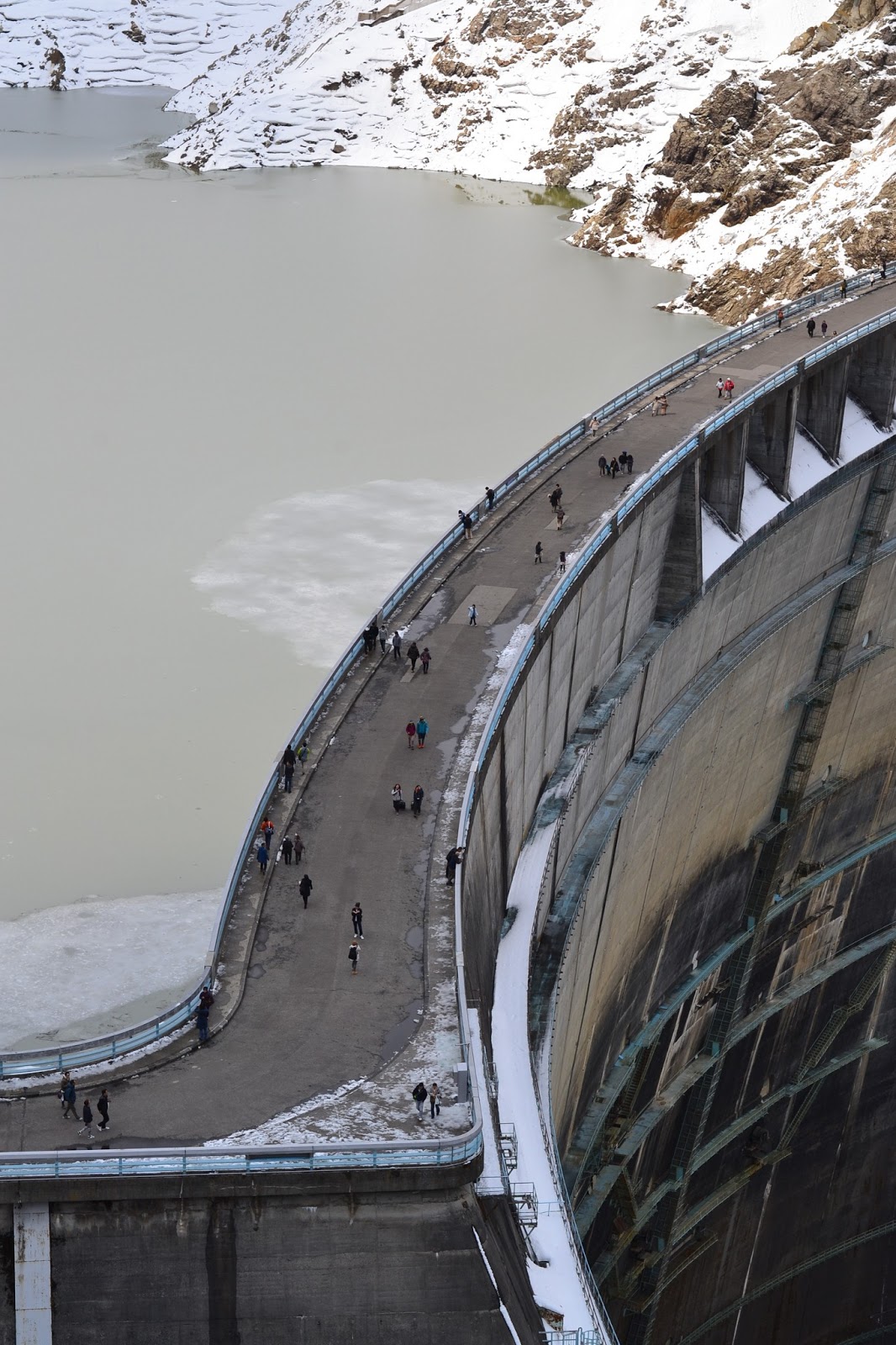 Victoria In Japan Land: The Tallest Dam In Japan