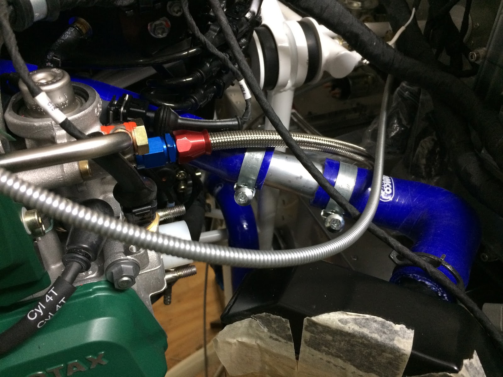 Wolfgang's RV-12: ROTAX 912 iS Installation