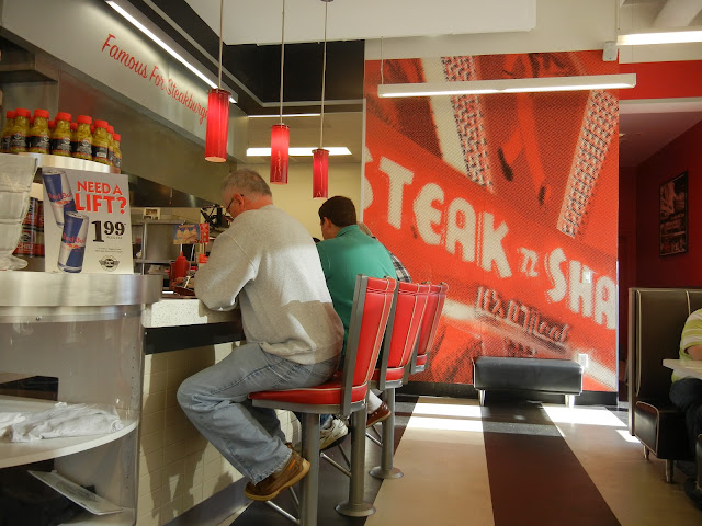 The Blueberry Files: BBF Travels: Steak 'n Shake