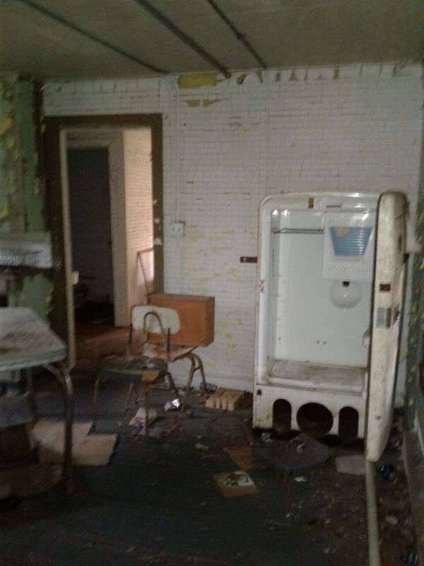 Introvert Escapes the Mitten: Silent Night: The Ghost Town of Lester ...