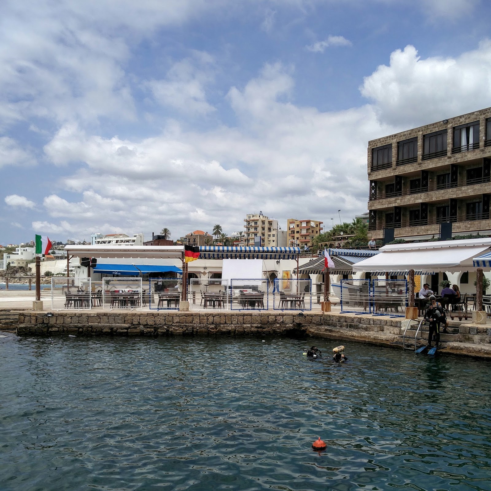 Byblos Sur Mer: A Tranquil Edge of Sea