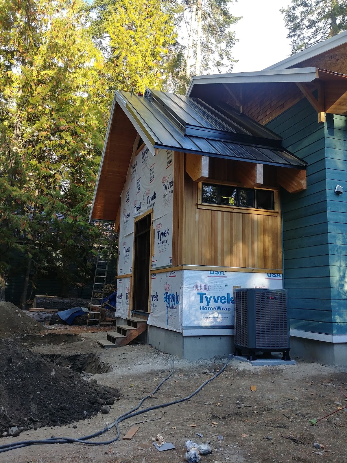 CCM Architecture : : Construction: Metal roofing install