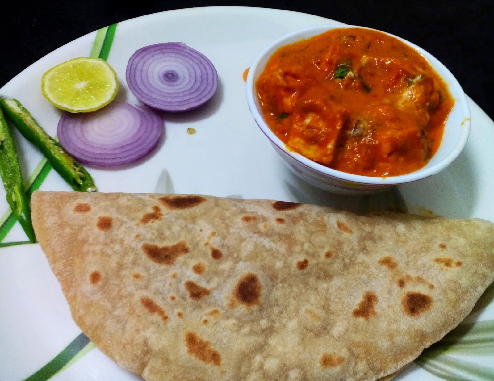 Paneer Butter Masala (Cottage cheese cubes in tomato and spices gravy ...