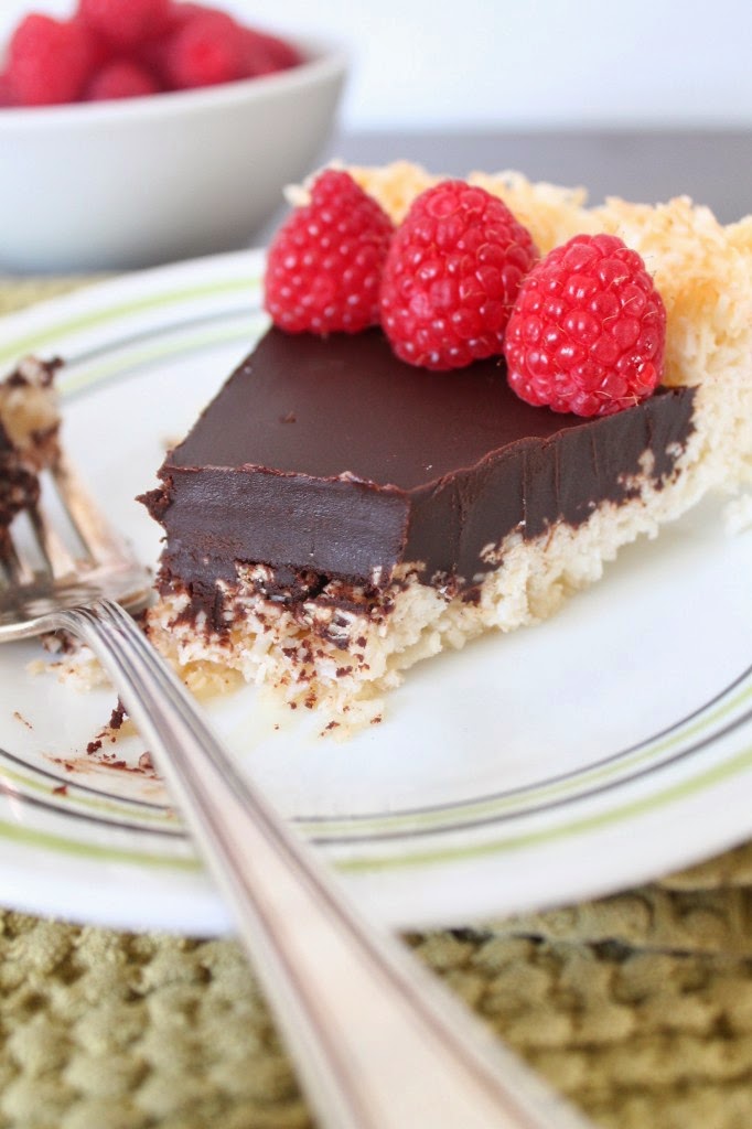 Chocolate Macaroon Pie Recipe - Paradise Read