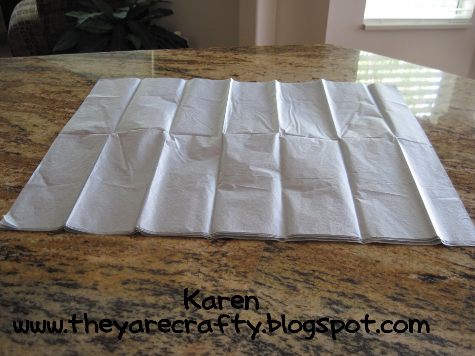 They Are Crafty: Tissue Paper Balls