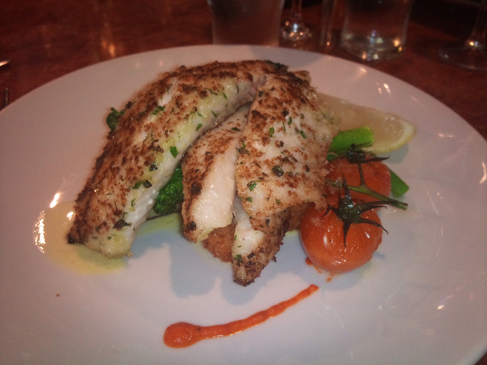 the sneaky pigeon: Red Cray Seafood & Grill, 6104