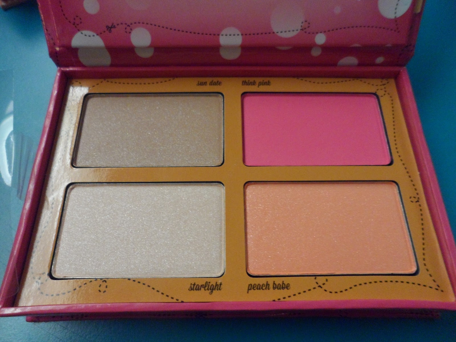 Les jolies petites palettes Essence | Essence cute little palettes 1 ...