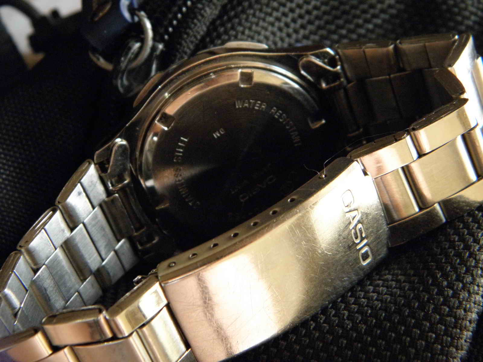 kiosku: sold, casio wr 200 m