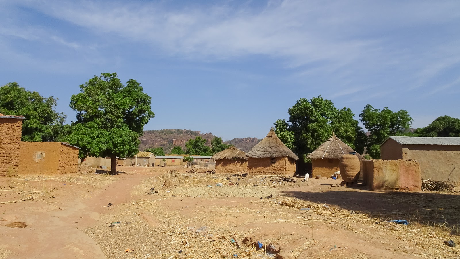 Mali - Hiking in Sub-Saharan Mountains - Sven's Travel Venues