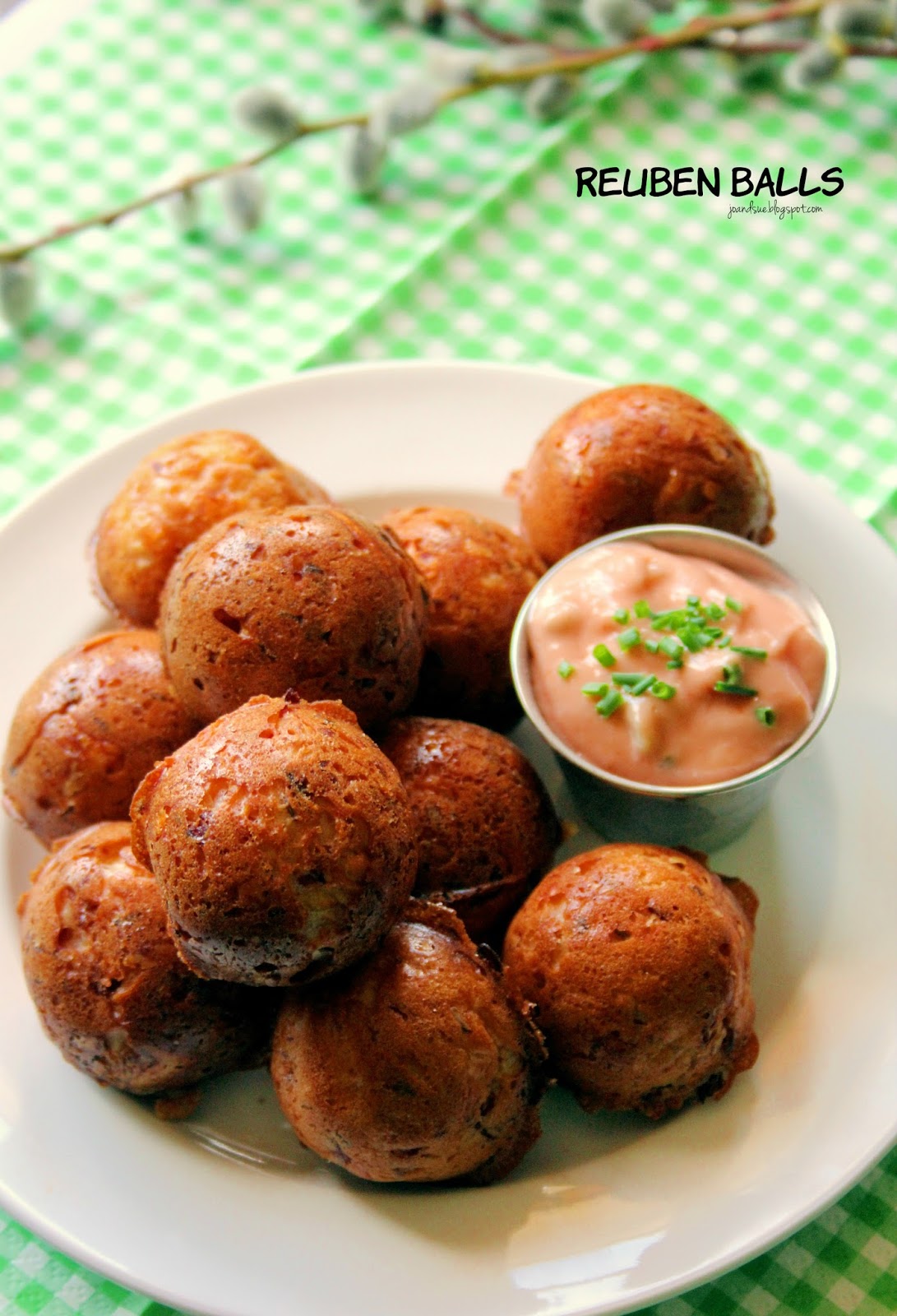 Jo and Sue: Reuben Balls with Spicy Thousand Island Dipping Sauce