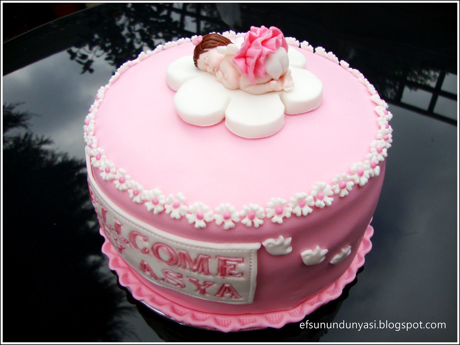 EFSUNUN DUNYASI: Pembe hosgeldin bebek pastasi (pink baby shower cake)