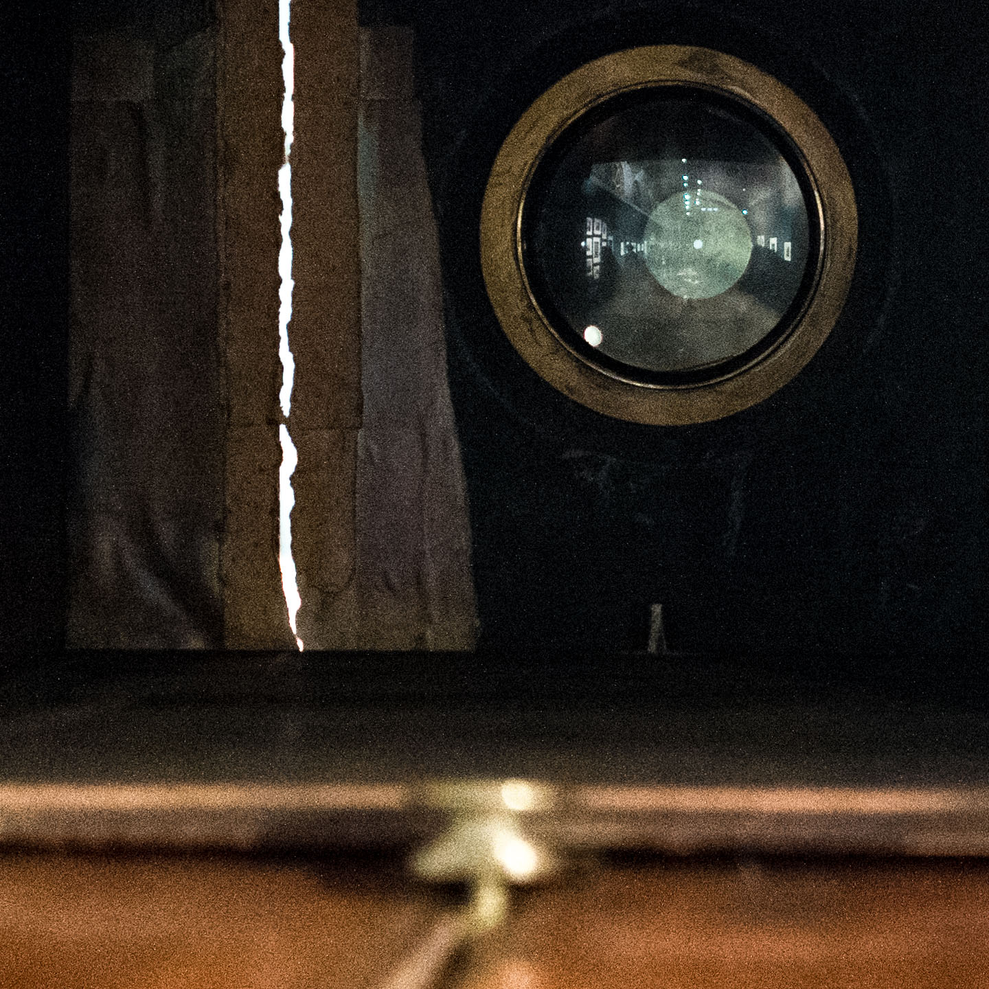 illuminator dot blog: 1840/5 Daguerreotype Camera at the V&A