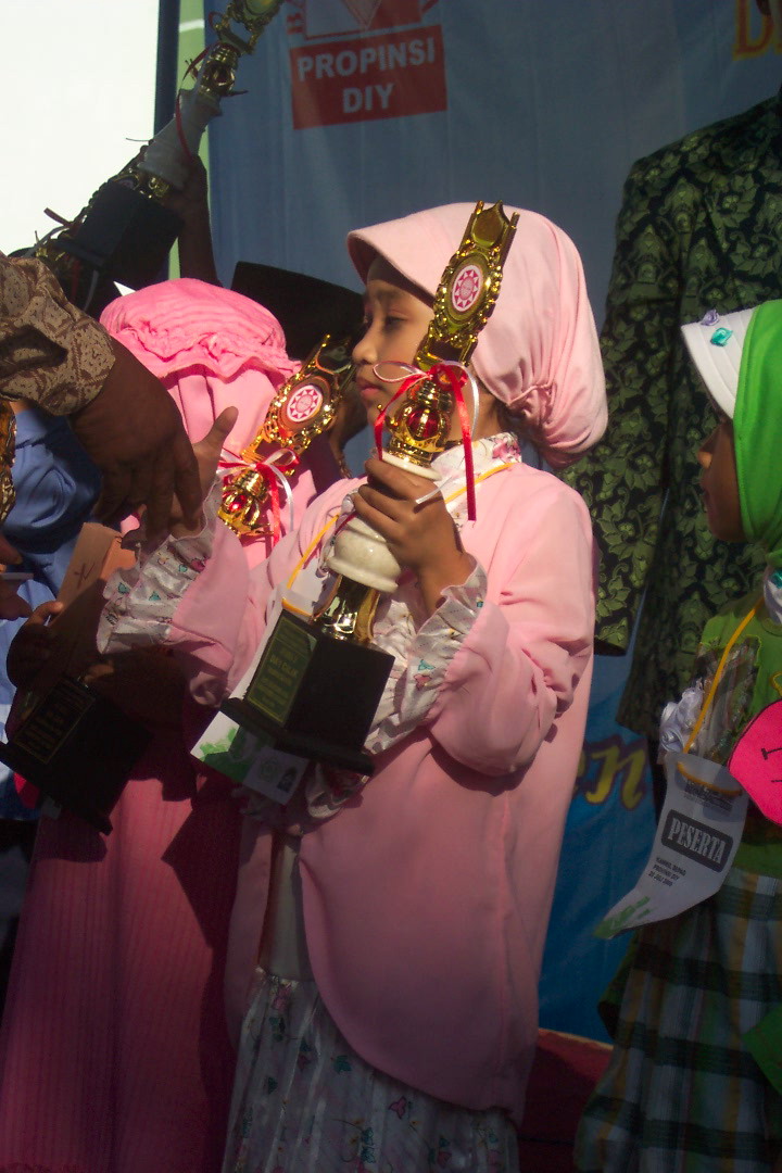 Pendidikan Al Qur'an Nitikan Yogyakarta: Dunia Santri