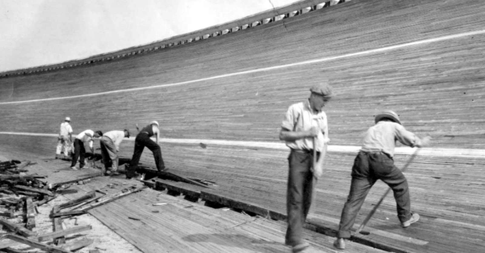 ScooterMcRad's Whatchaworks: Board Track Racing