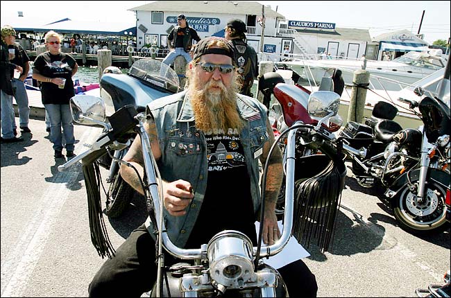 Bola Kuston Kultura: Old School Biker
