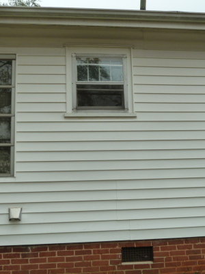 5 Acres & A Dream: Installing That Pretty Bathroom Window