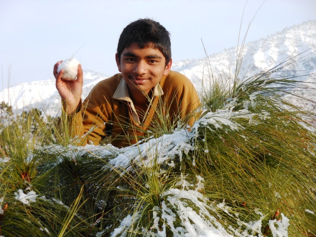 पुष्‍पांजलि: प्रकृति मां