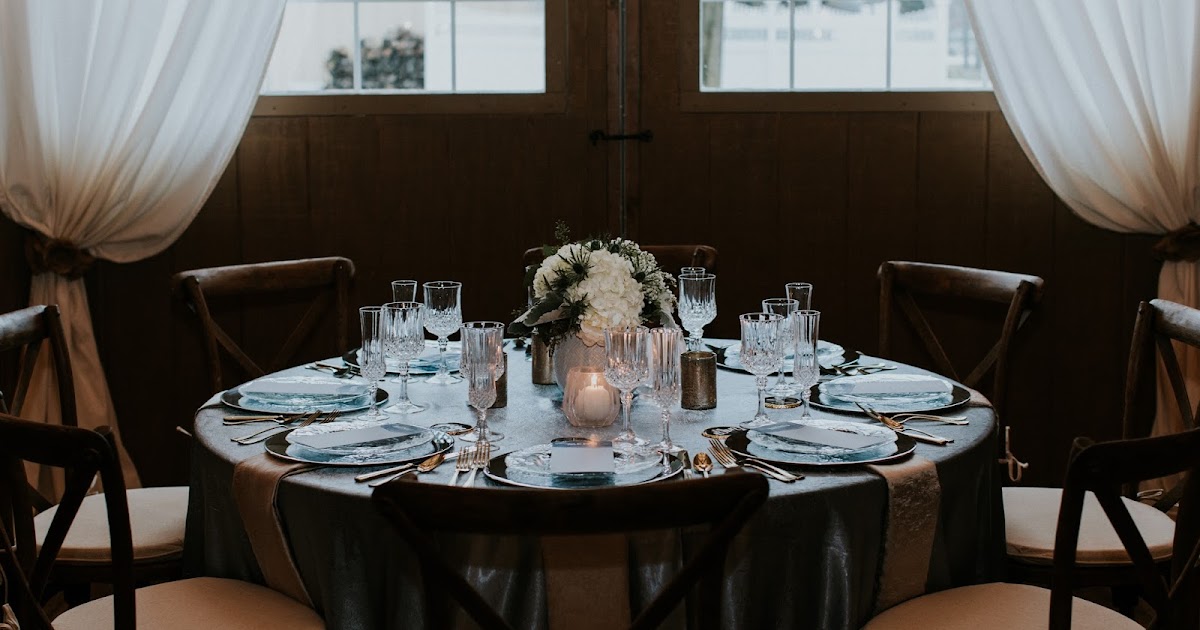 Bank of Flowers: Rustic Manor Photoshoot