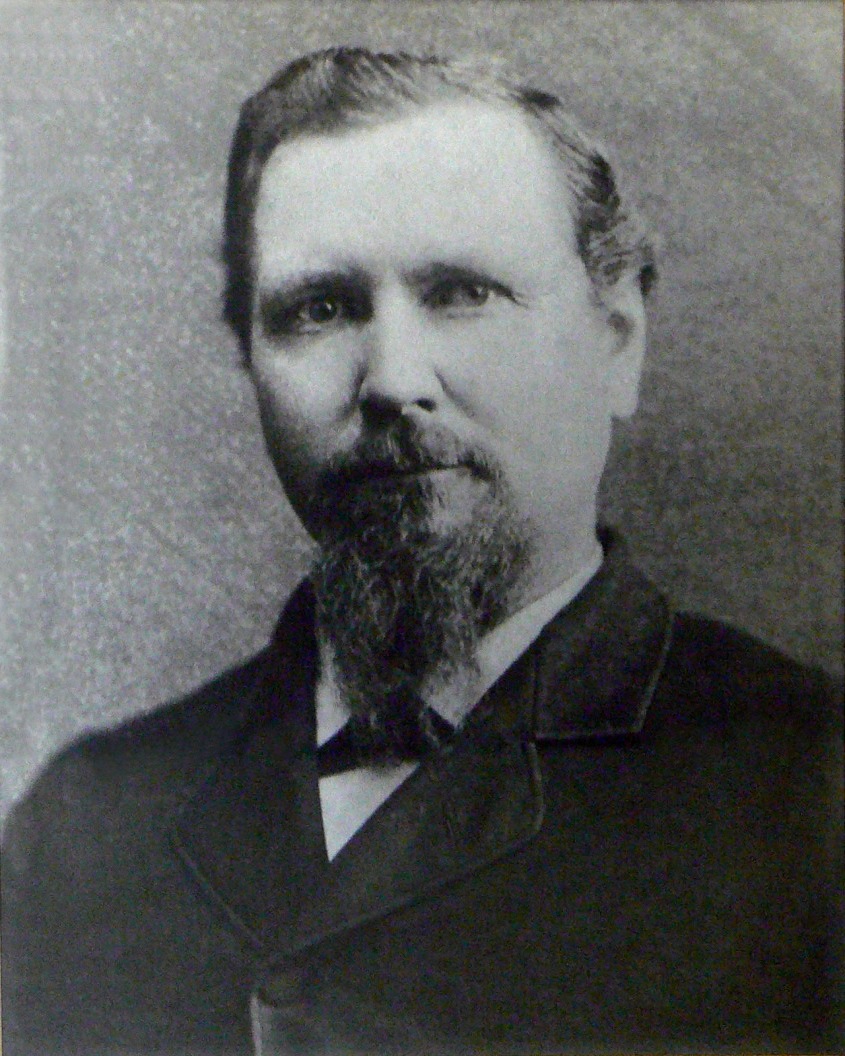 Elizabeth Tutt's Instagram, Twitter & Facebook on IDCrawl