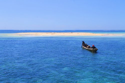 nuranisa: Keindahan pantai Mekko di pulau Adonara Flores Timur-NTT