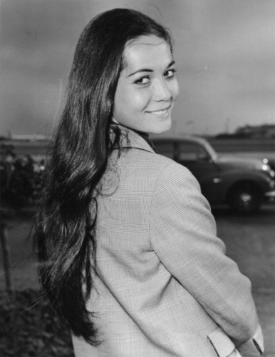 Leopard and Lipstick: Style Icon: Nancy Kwan