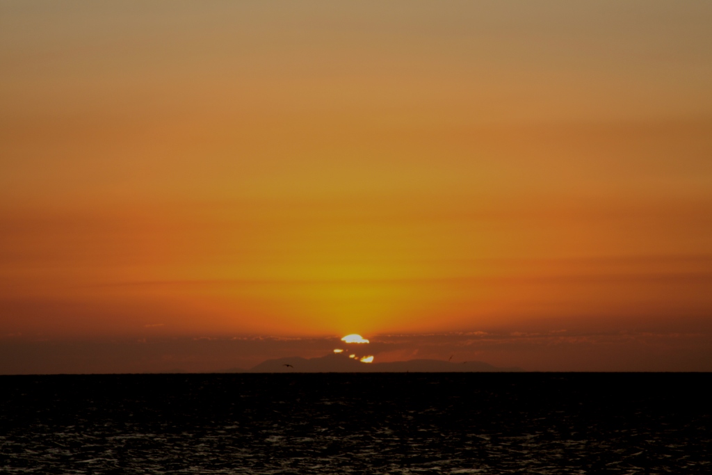 Dreamtime Sail: Off to Masthead Island for some reef hopping South.