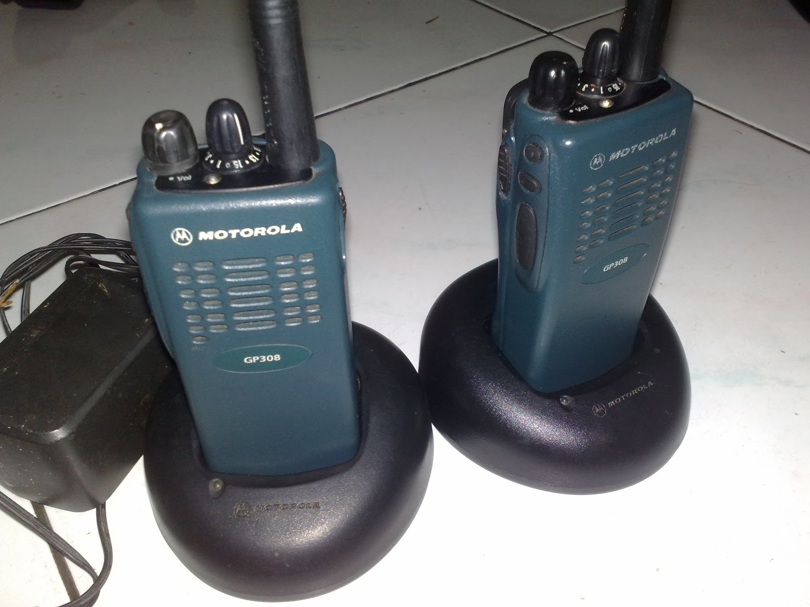 MITRA KOMUNIKASI: ht bekas.siap pakai