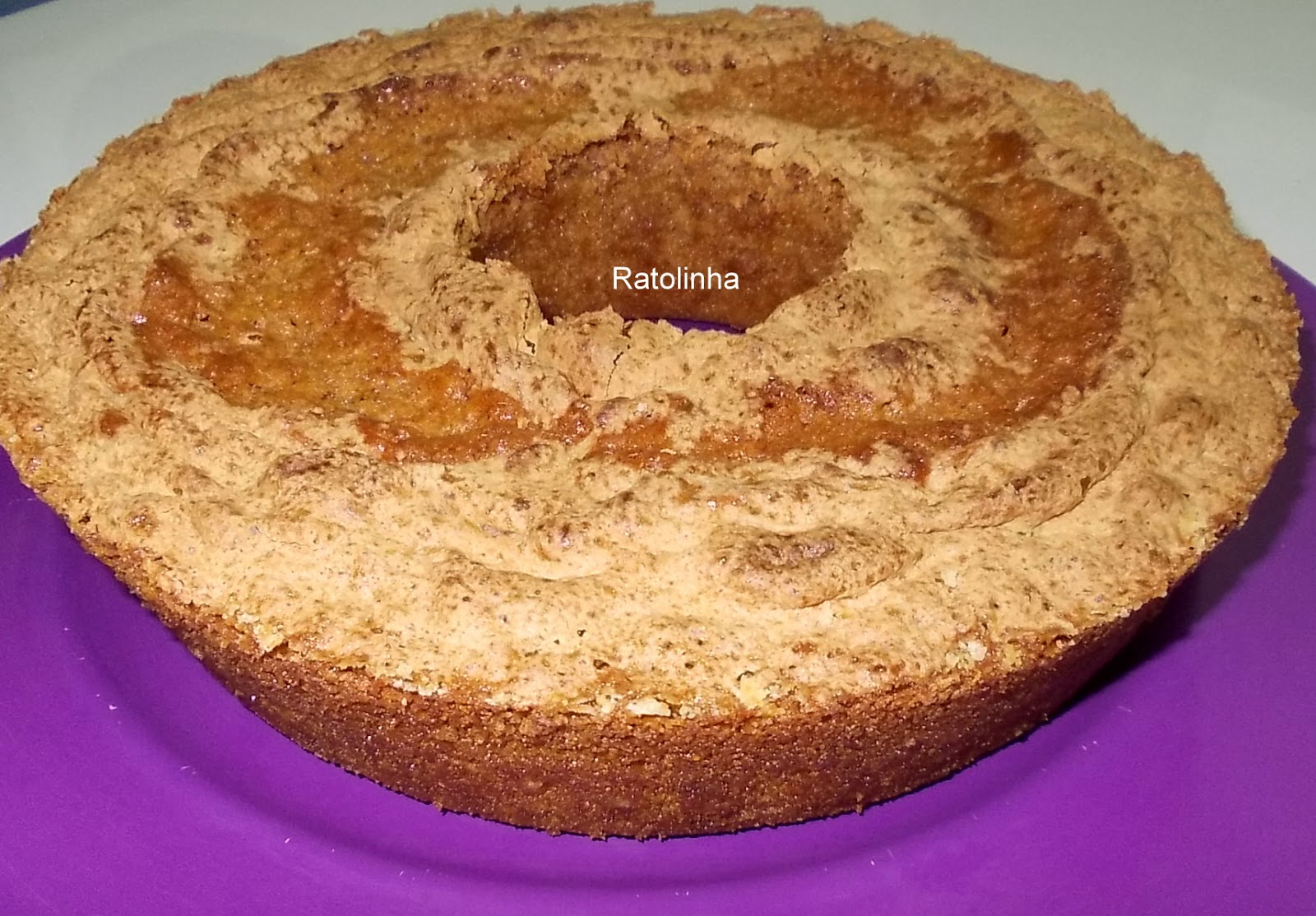 Bolo de Pão Ralado | Receita rápida e simples de fazer