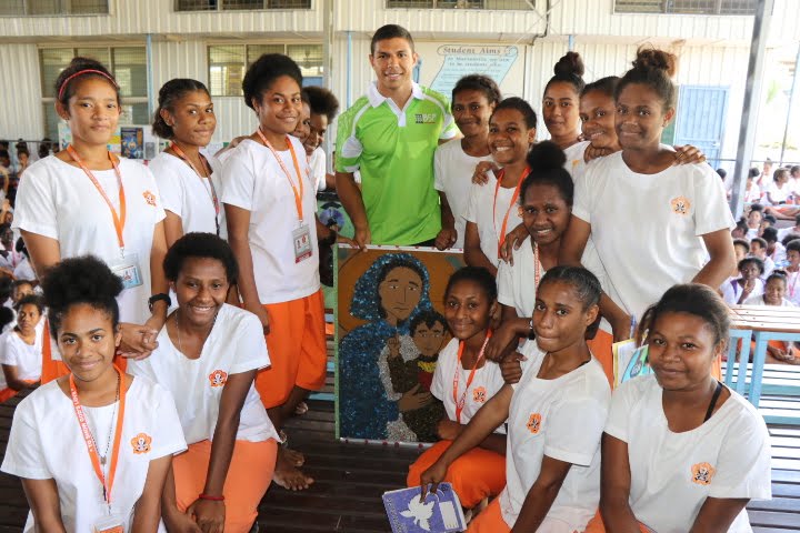 BSP’S Mead presents beautification project winners - Papua New Guinea Today