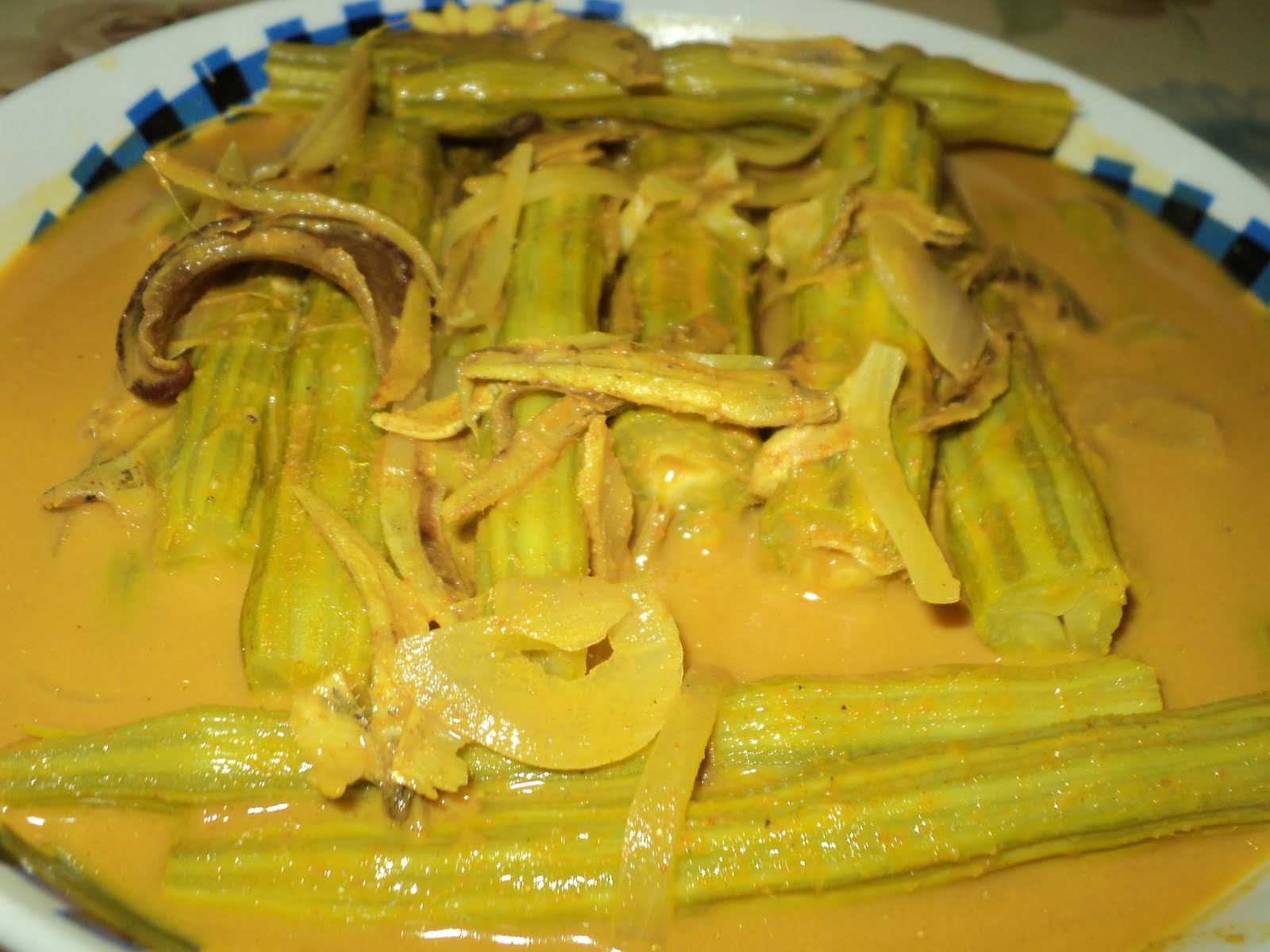 MASAKAN DARI DAPURKU: gulai lemak kacang ramungai