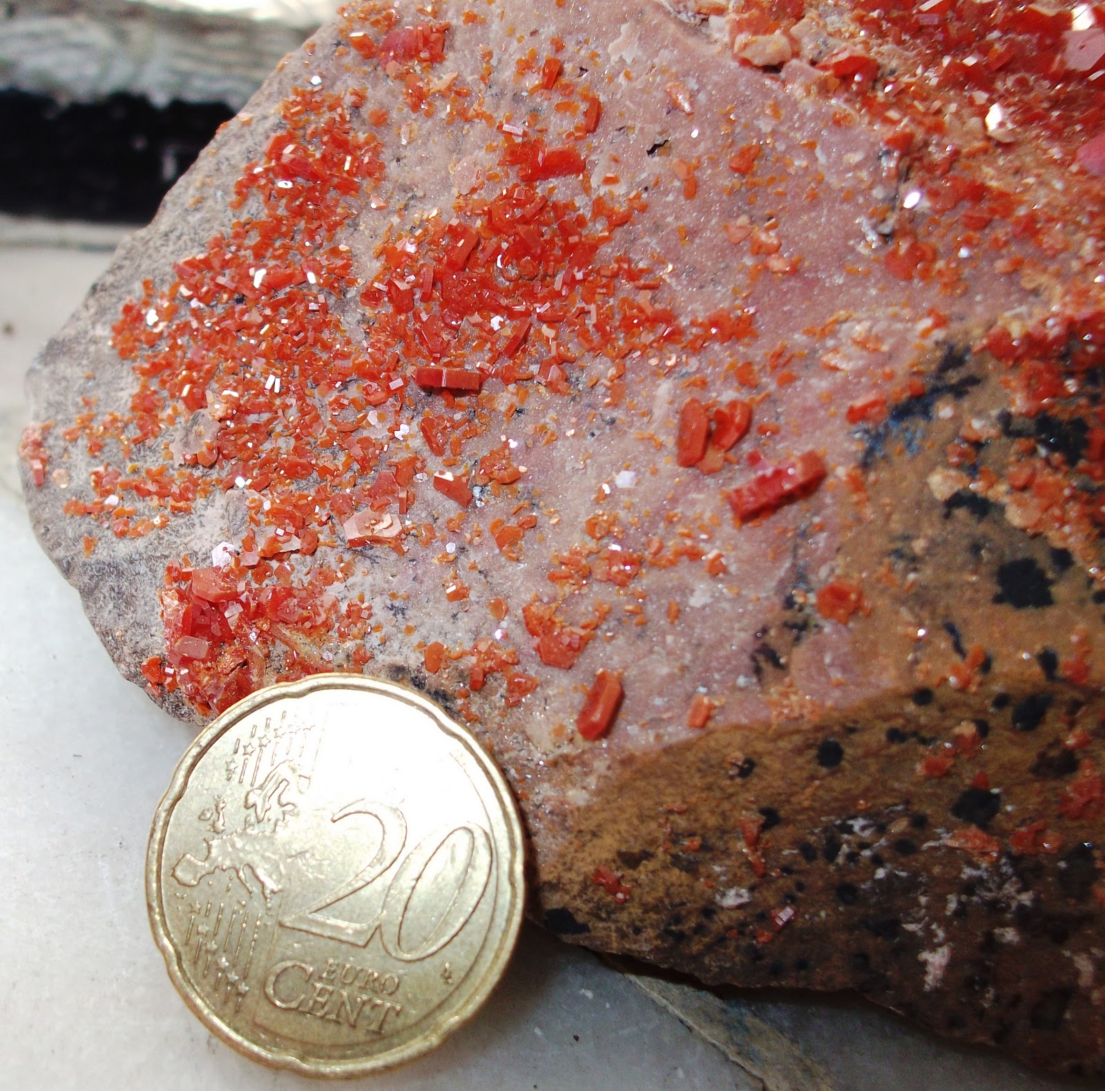 Vanadinite - Mineral Pedra