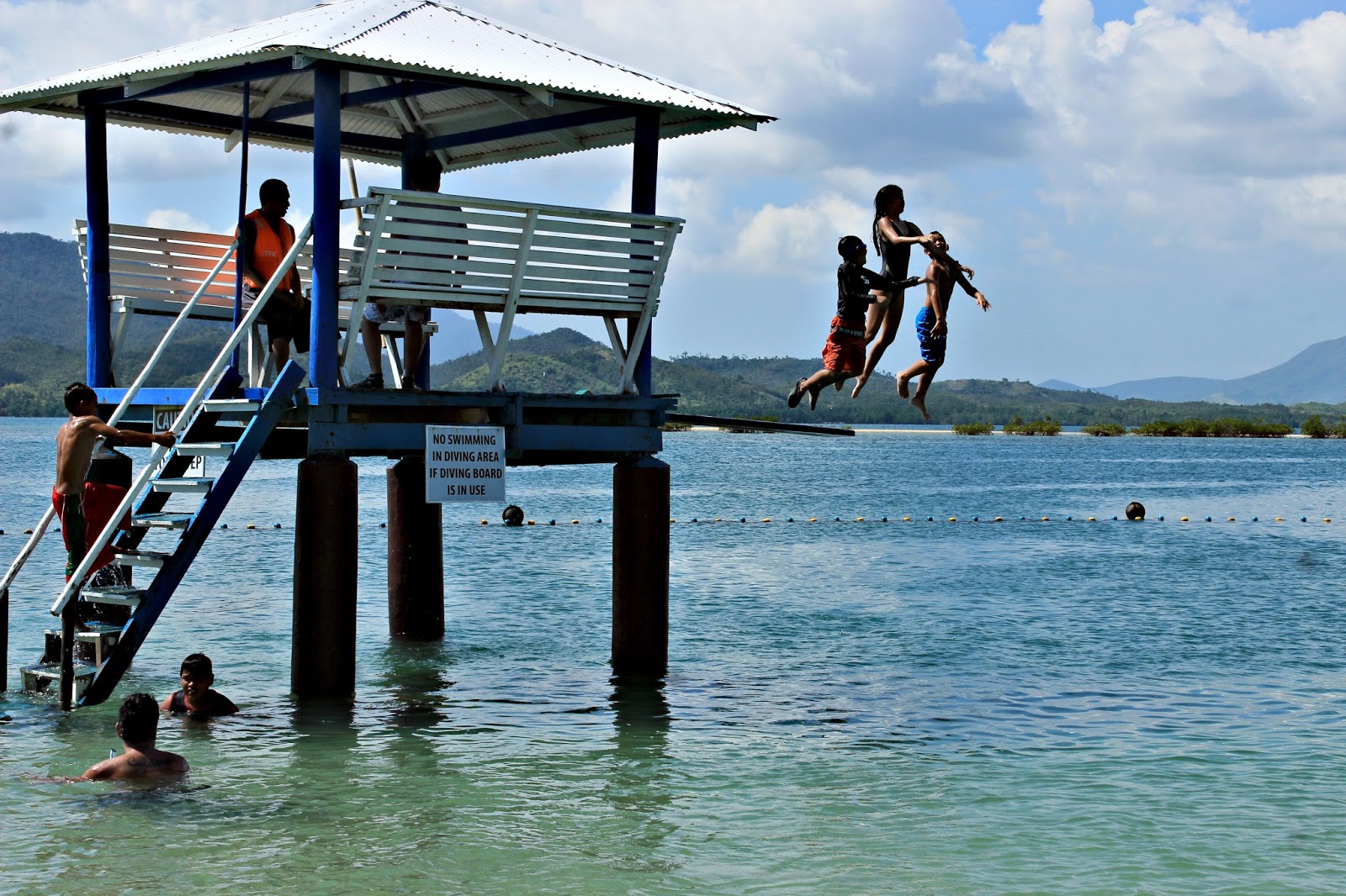 Exploring Honda Bay - The Wandering Juan