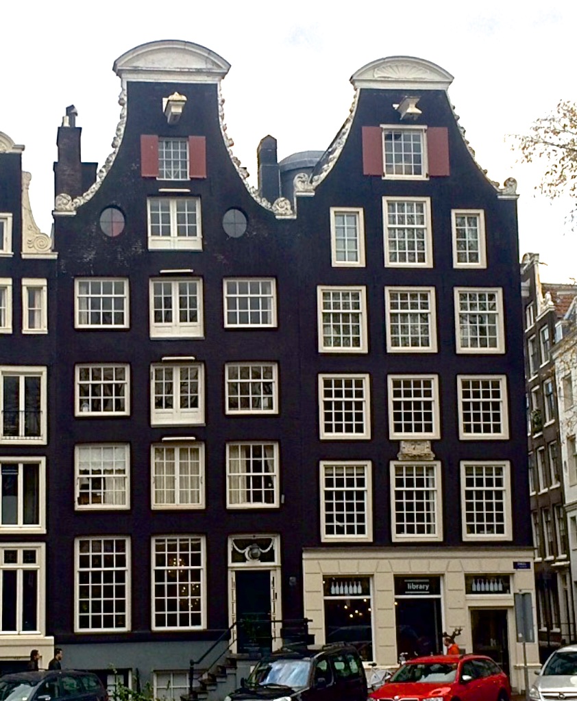 SoPo Cottage: Dutch Architecture - A House Like a Tree?