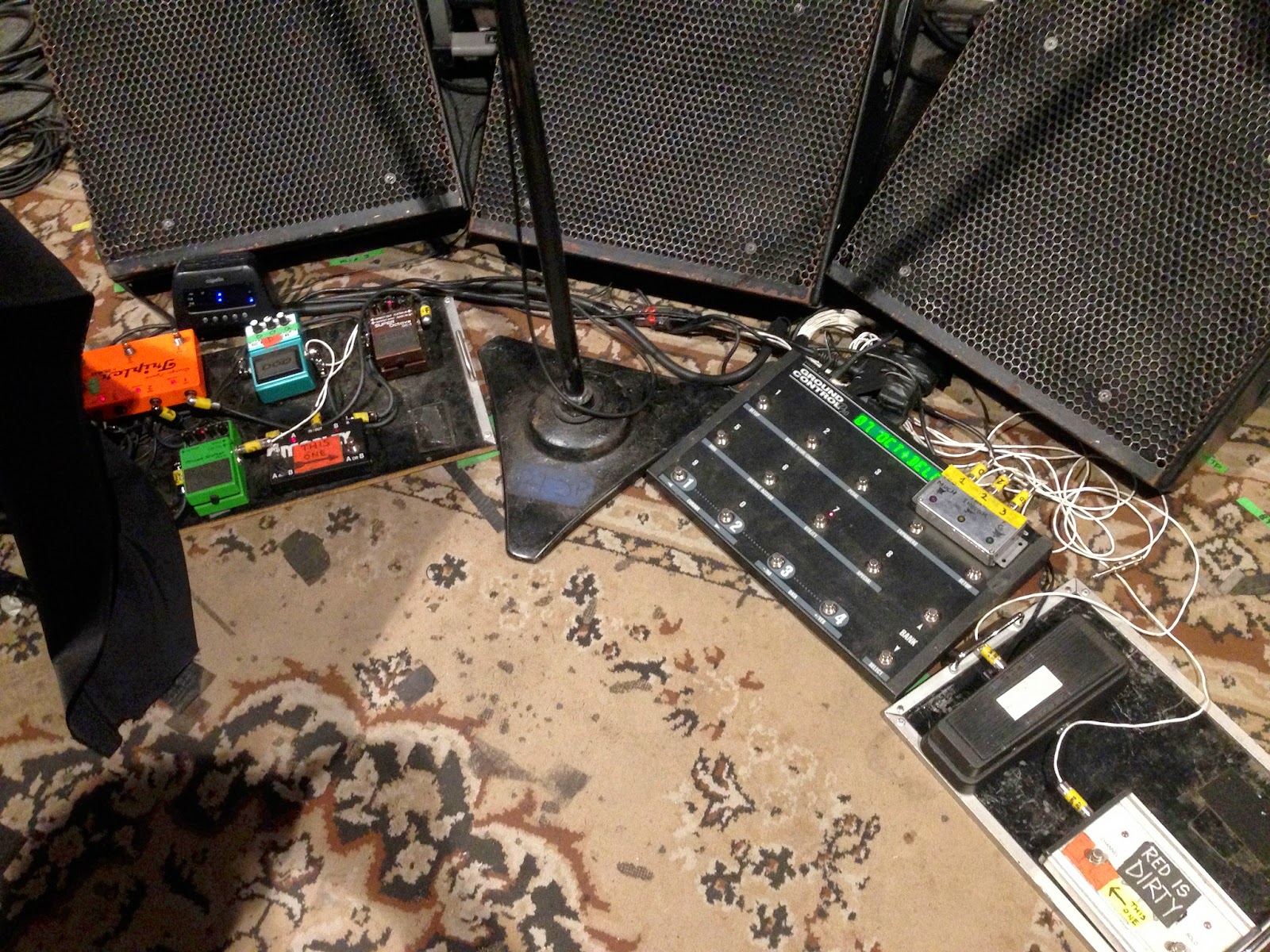 Rock Harmonica: Pictures of John Popper's Axe FX Rig