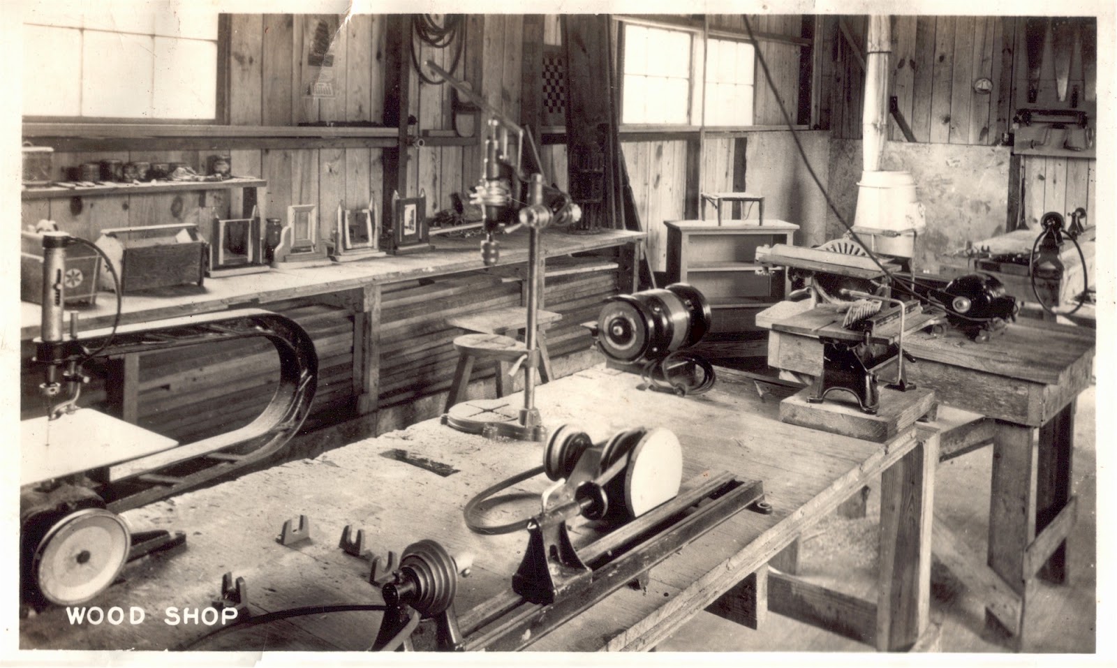 1000+ images about Outdoor Woodshop Ideas on Pinterest | Workshop ...