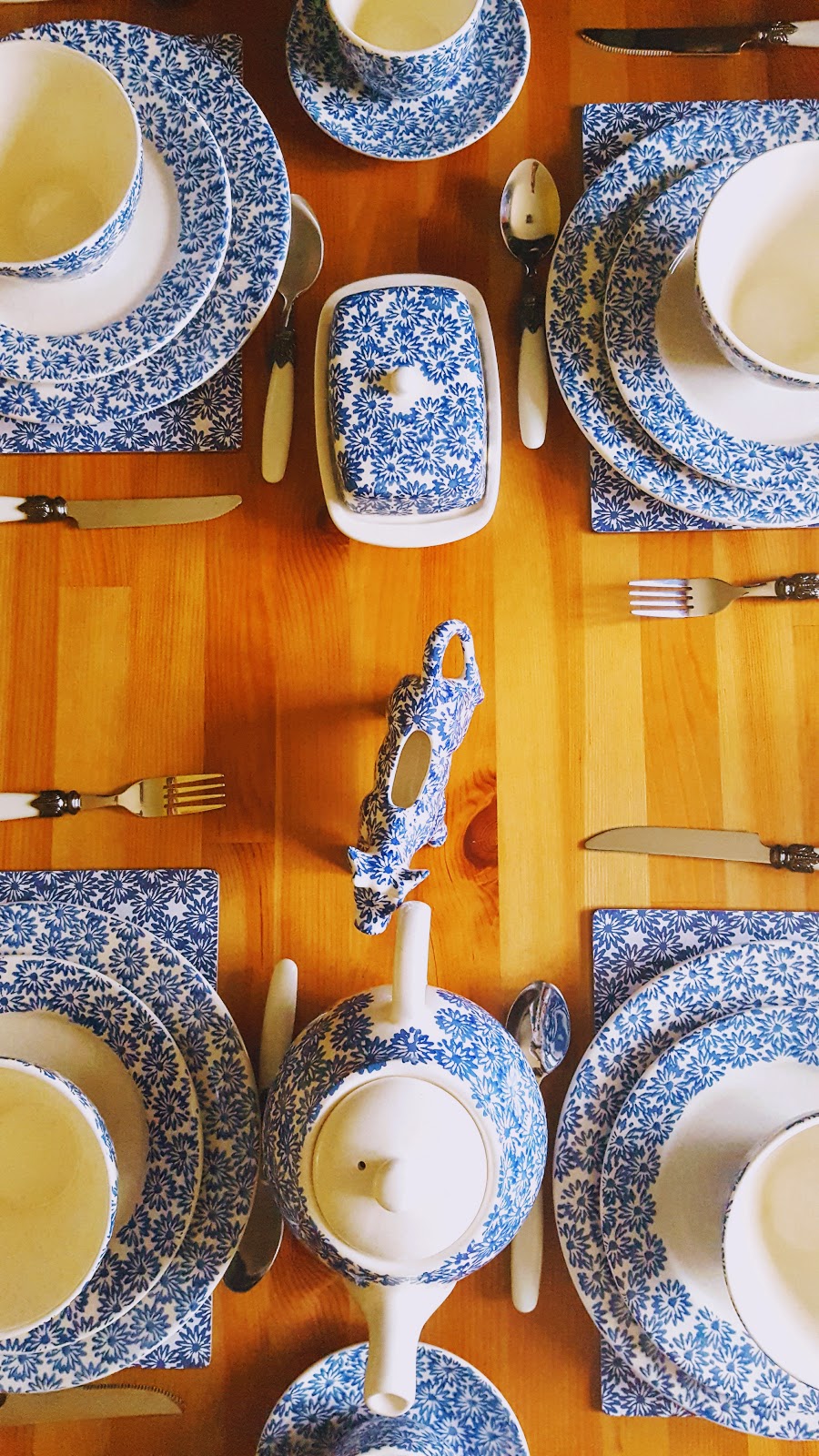 My Spring Table: Weekend Blog Hop With This Gorgeous - Claire Justine