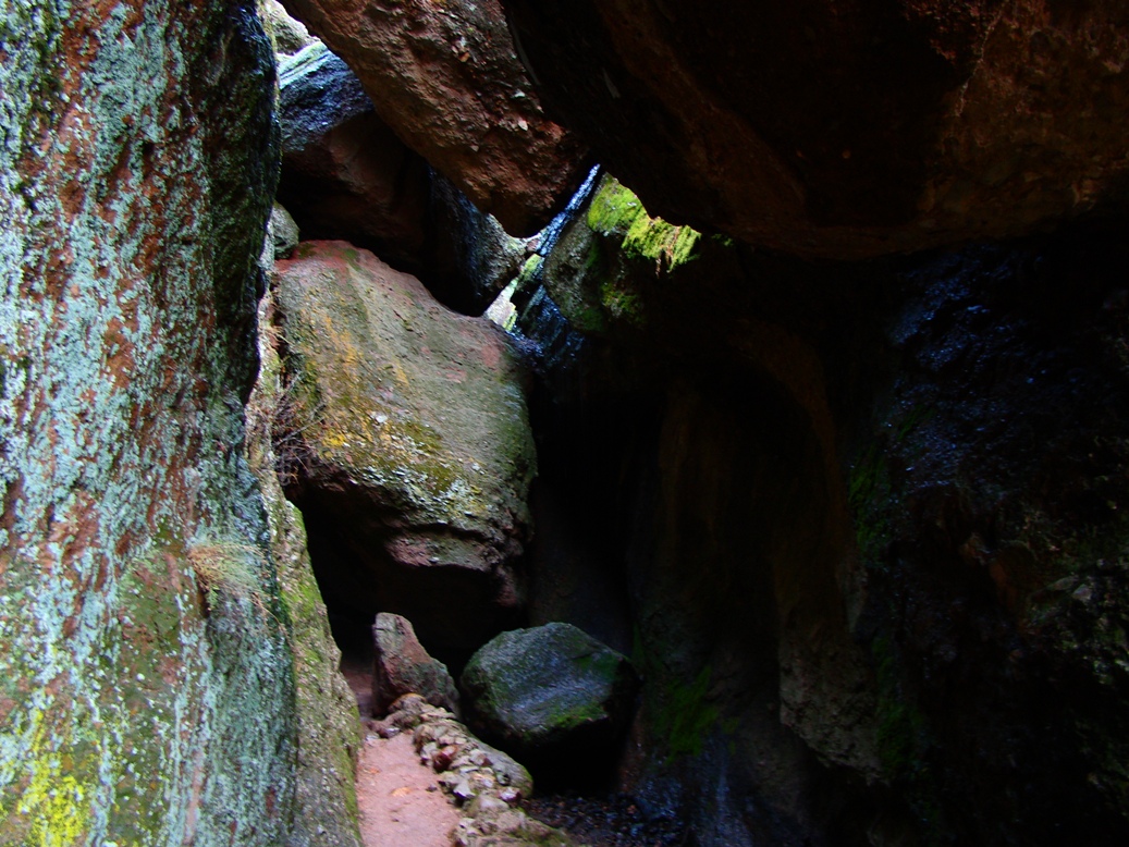 Geotripper: Inside the Pinnacles Volcano: the Talus Caves of Bear Gulch