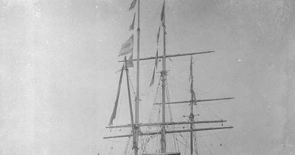 Historical Hussies: British Prison Hulks--Floating Coffins