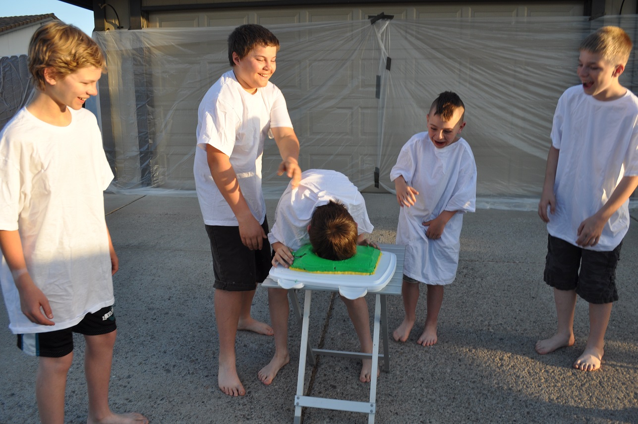 Gravity of Motion: Food Fight!