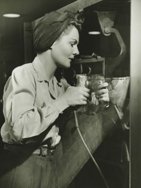 The Closet Historian: Vintage at Work: Modern Gal, Modern Workplace ...