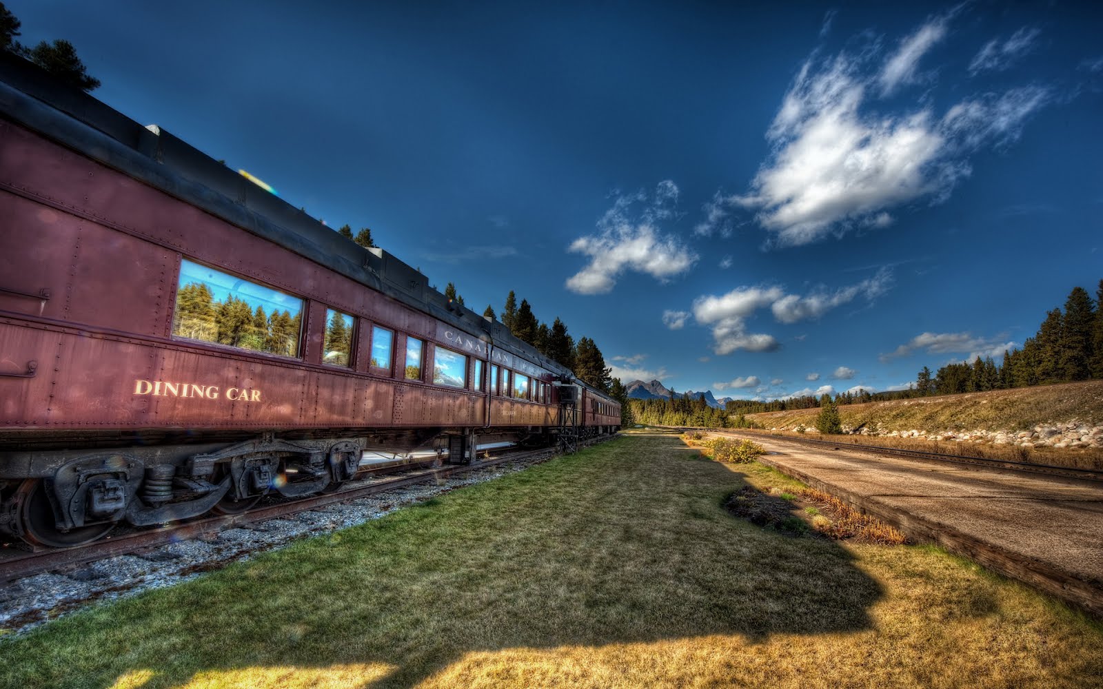 trololo blogg: Wallpaper Cu Trenuri