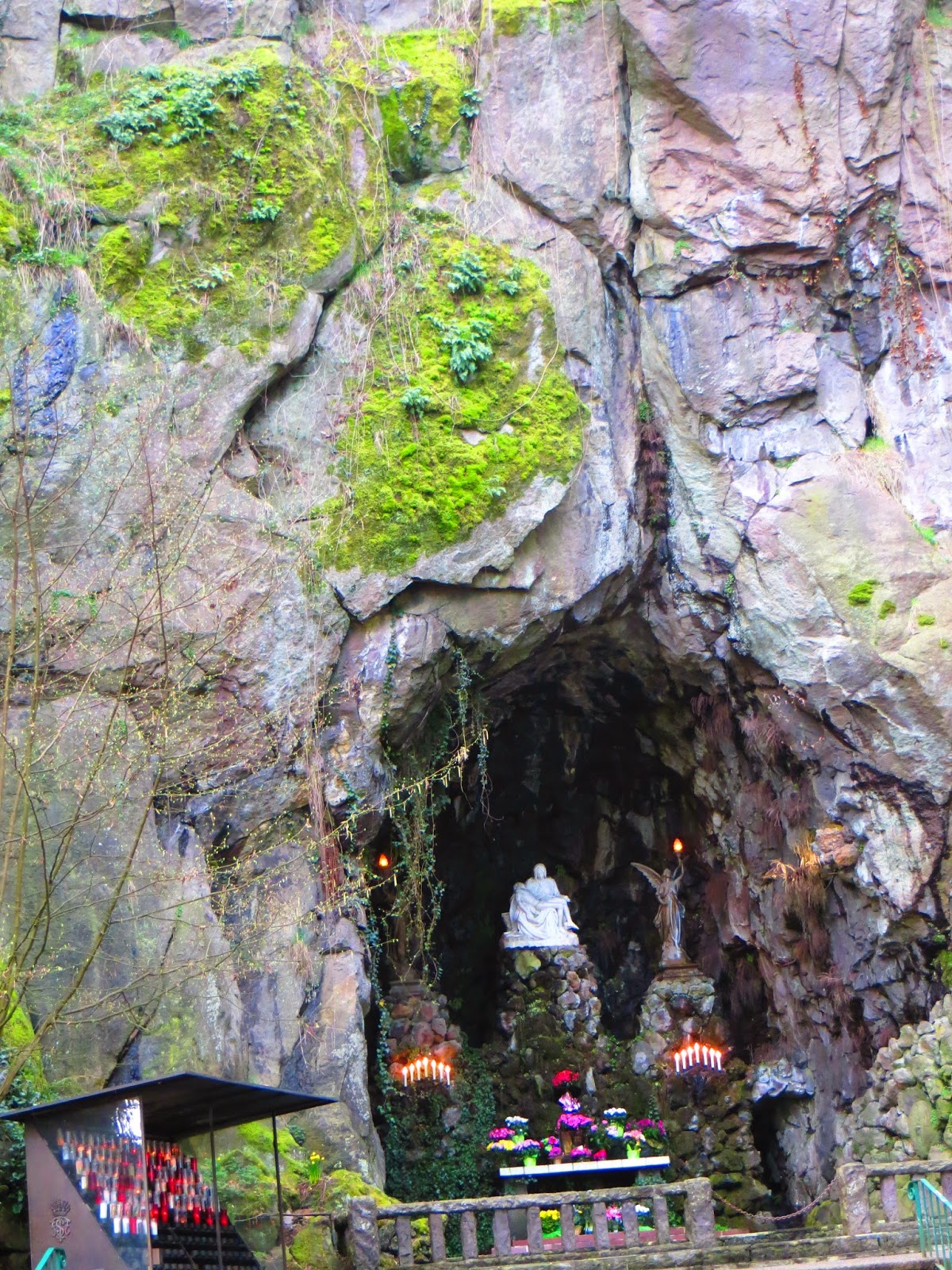 Journalist By Nature: Rocky Butte: Famously Overlooked Portland Landmark