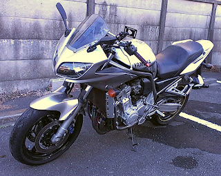 FZS1000レビュー