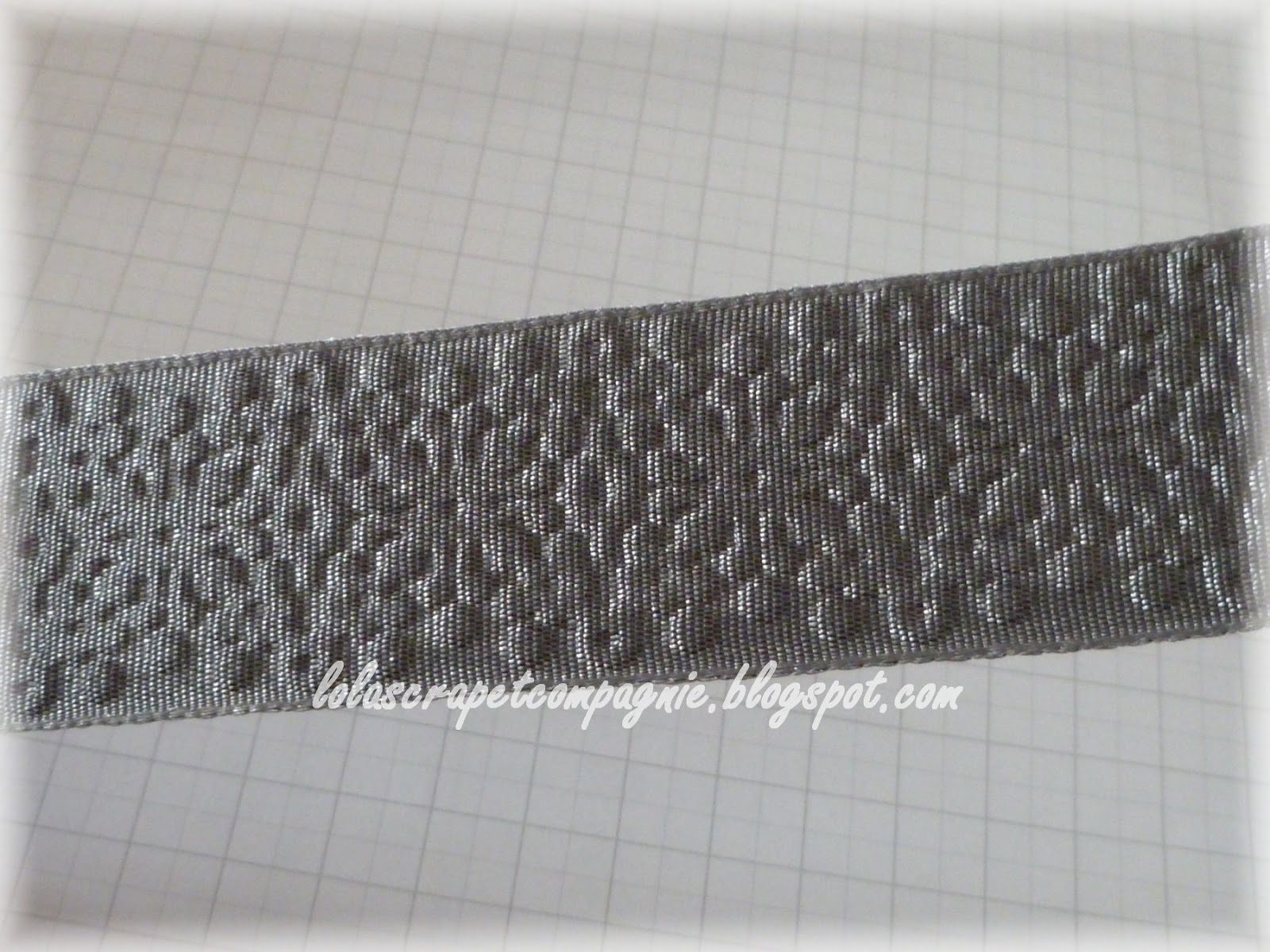 Lolascrap et compagnie: Ruban embossé : tutoriel