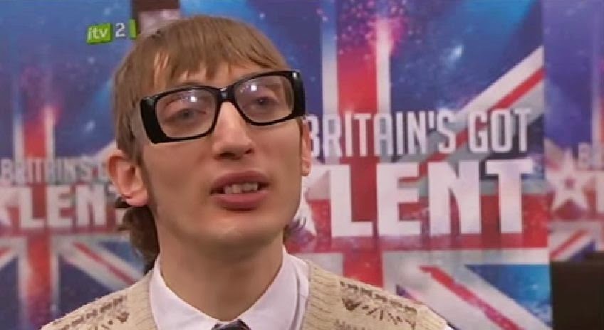 Si Nerd Ini Sebenarnya Adalah . . . [Funny] - Red Mafla