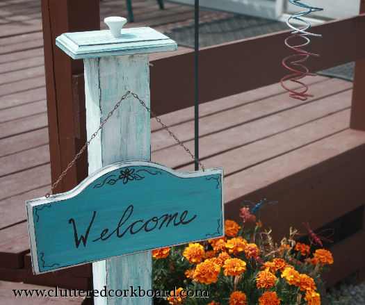 DIY Welcome Post Sign - Cluttered CorkBoard